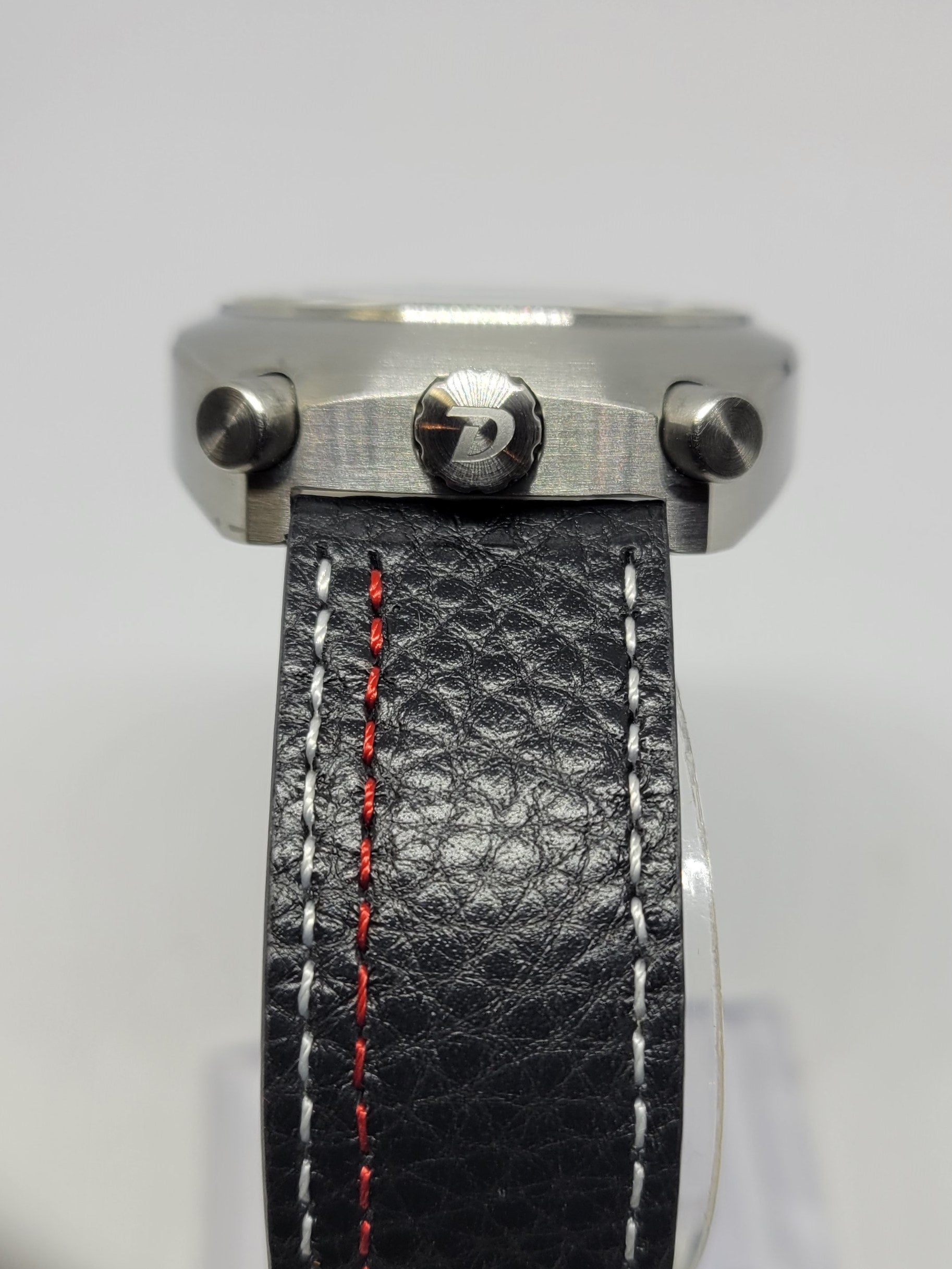 Detroit Mint Mechanic Automatic Bullhead Chronograph Silver Panda ...