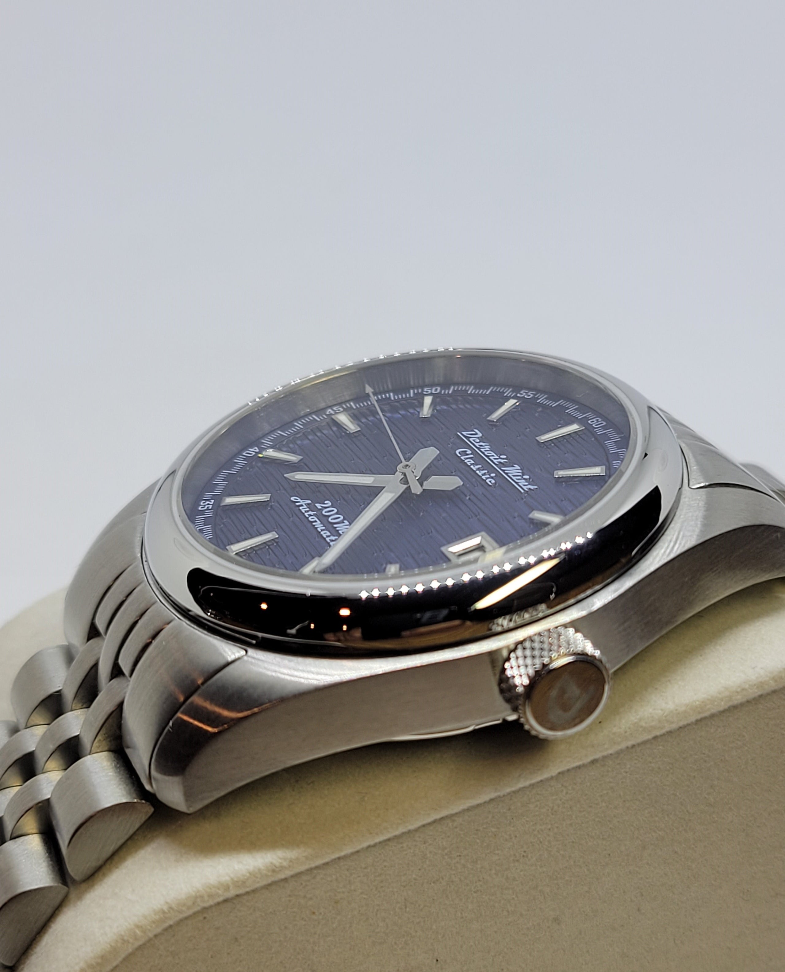 Detroit Mint Classic Blue Sky Drive | Detroit Mint