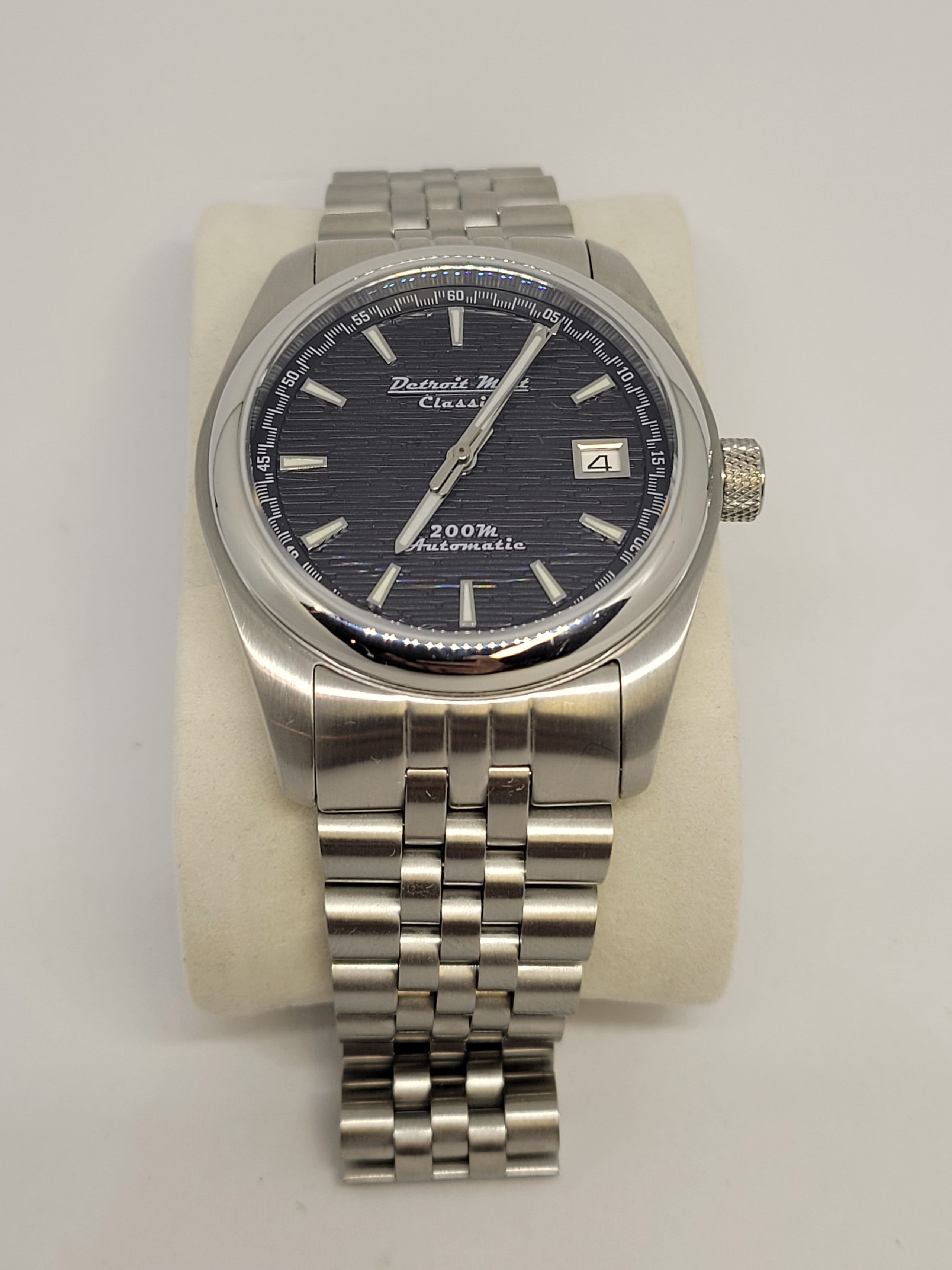 Detroit Mint Classic Sport Driver Watch Bonfire Black | Detroit Mint